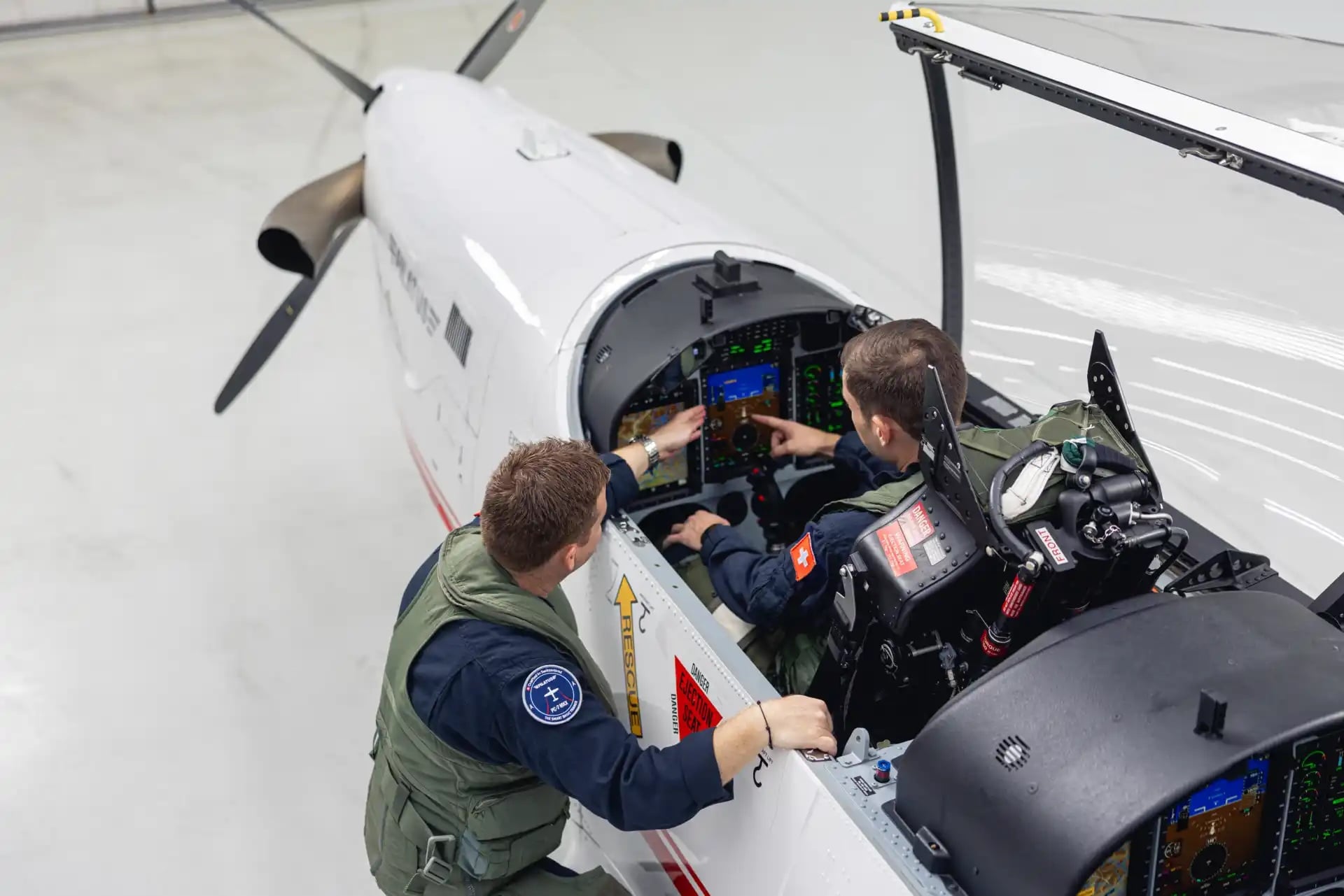 Garmin G3000 PRIME selected for Pilatus PC-7 MKX military training ...